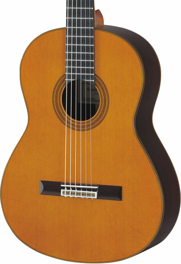 Yamaha GC32C 6-String RH GC32 Classical Guitar - Cedar Top w/ Reinforc ...